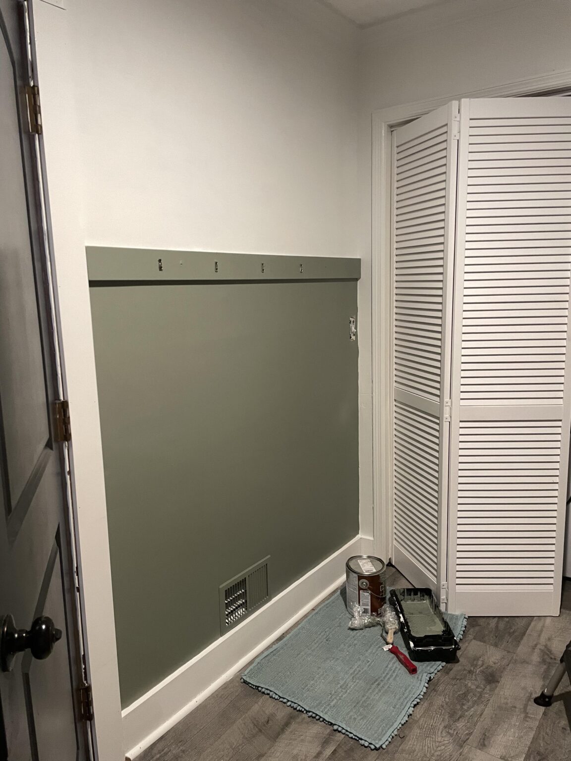 Beginner's Guide To an Easy Half Wall Board and Batten