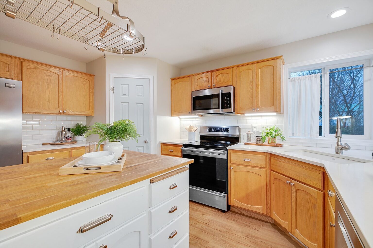 12 Lovely Kitchens With Butcher Block Countertops - House On Austin