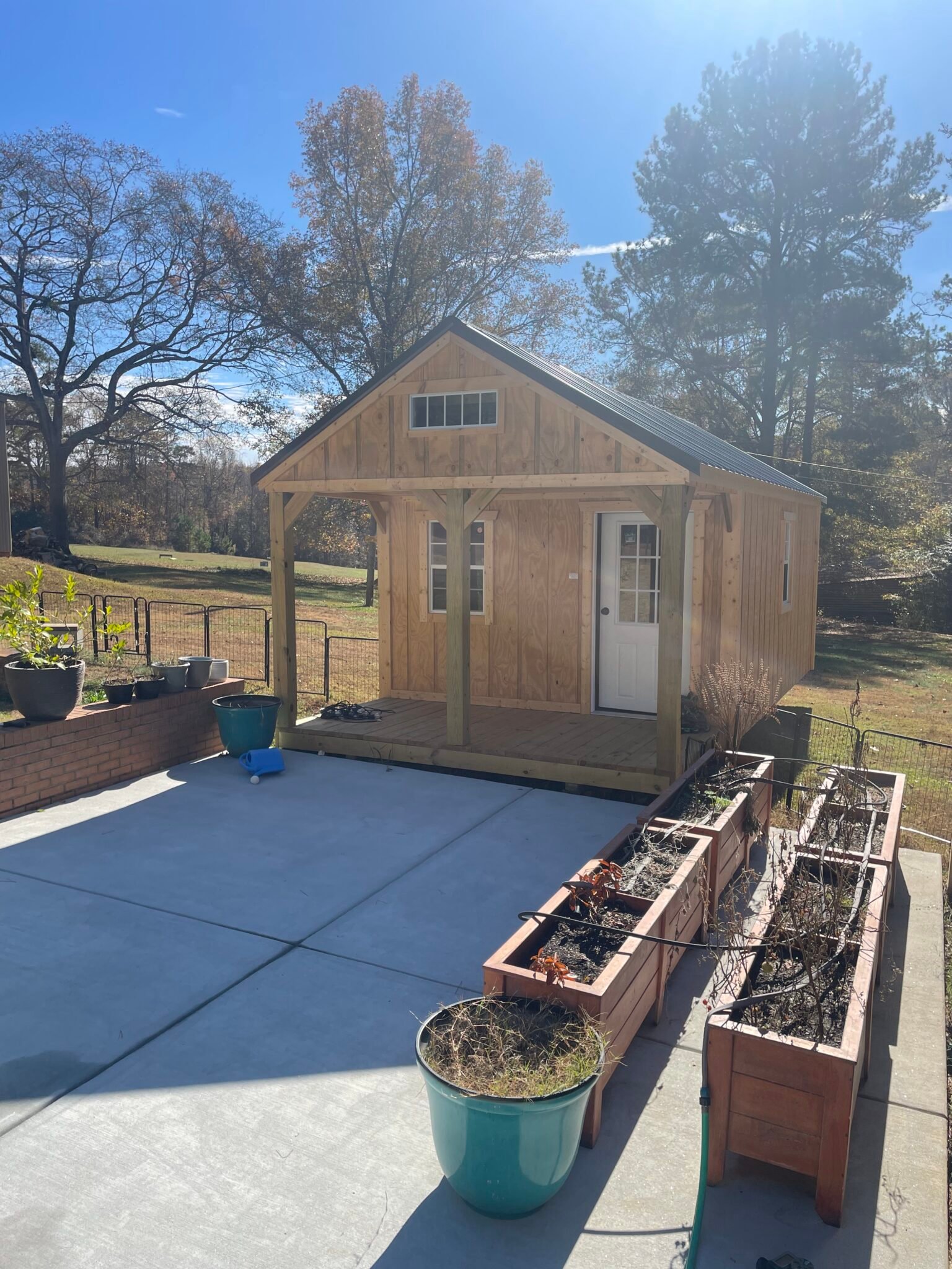 Painting Our Sauna Cabin Benjamin Moore Wrought Iron - House On Austin