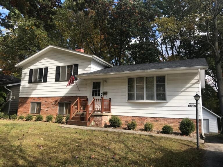 Creating a Modern Split Level House (Before/After) - House On Austin